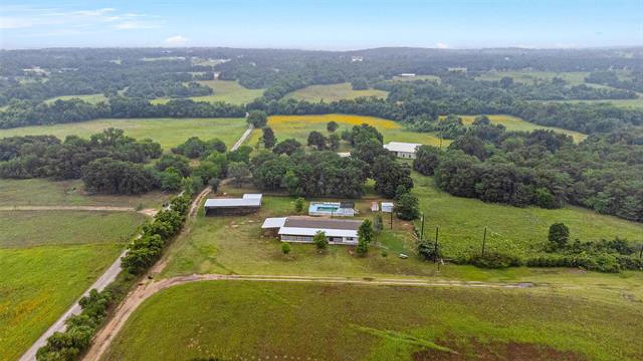7525 Briar Rd, Azle, TX 76020 | Crexi.com