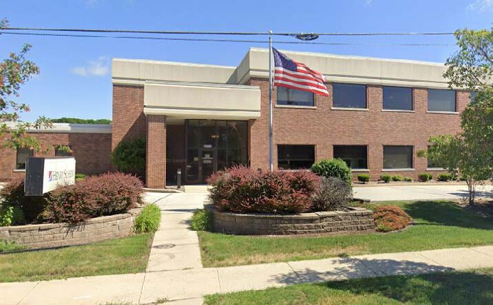 10920 - 11016 W Lincoln Ave, West Allis, WI 53227 | Crexi.com