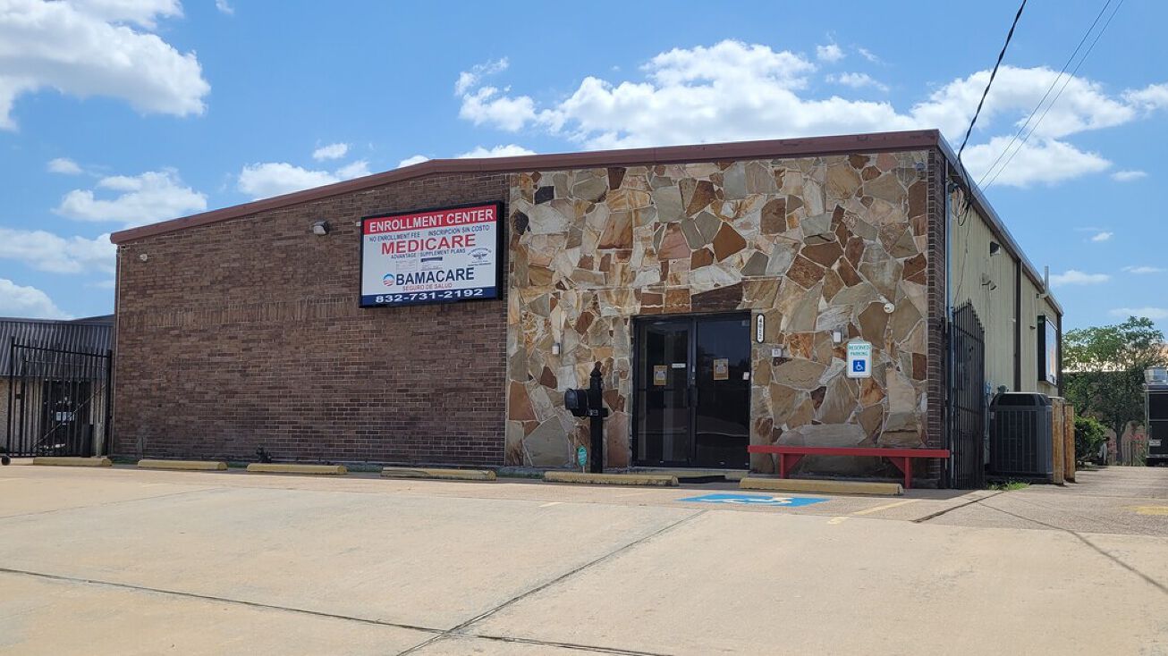 4012 Strawberry Rd, Pasadena, TX 77504 | Crexi.com