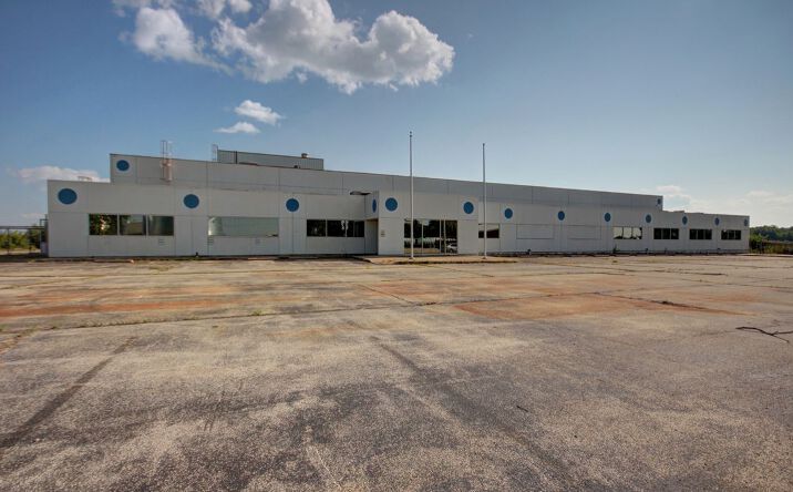 2475 US-36, Newman, IL 61942 | Crexi.com