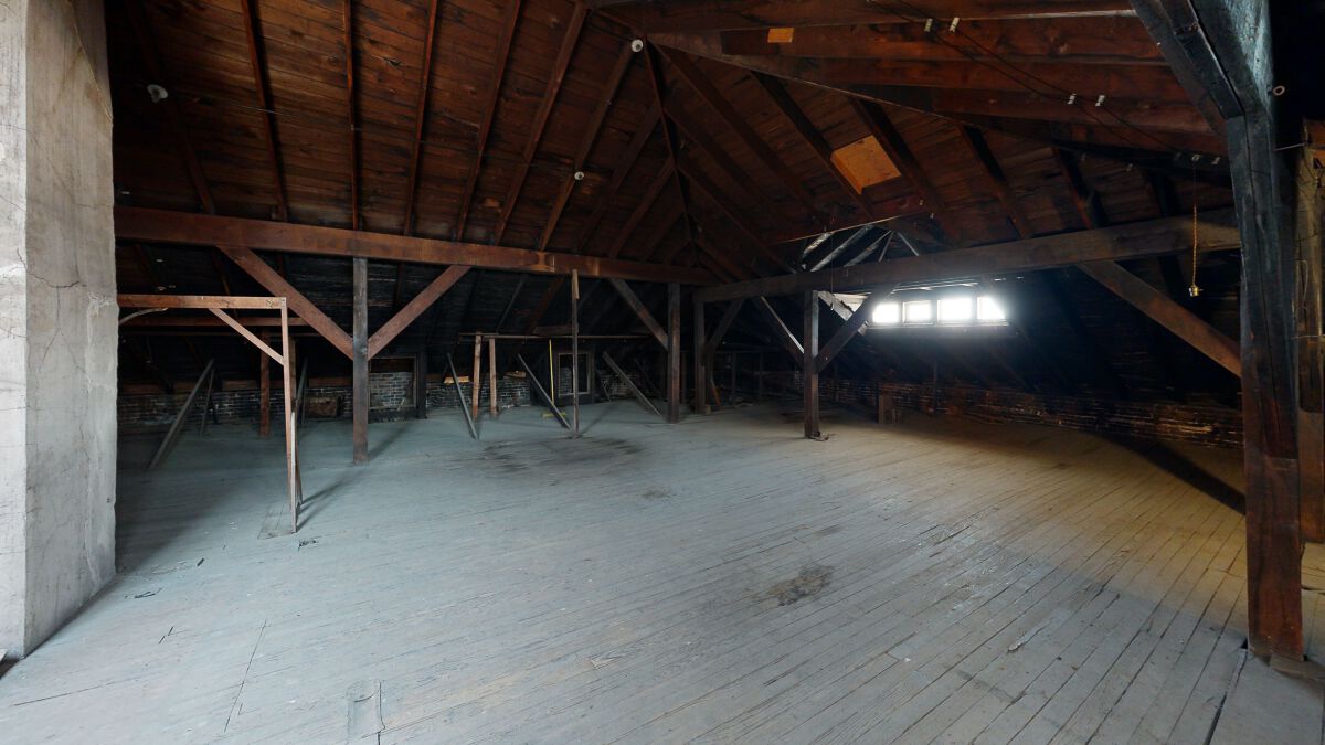 335 SW JACKSON ST Topeka KS 66603-3325 APN: 1093101012012000 | Crexi.com