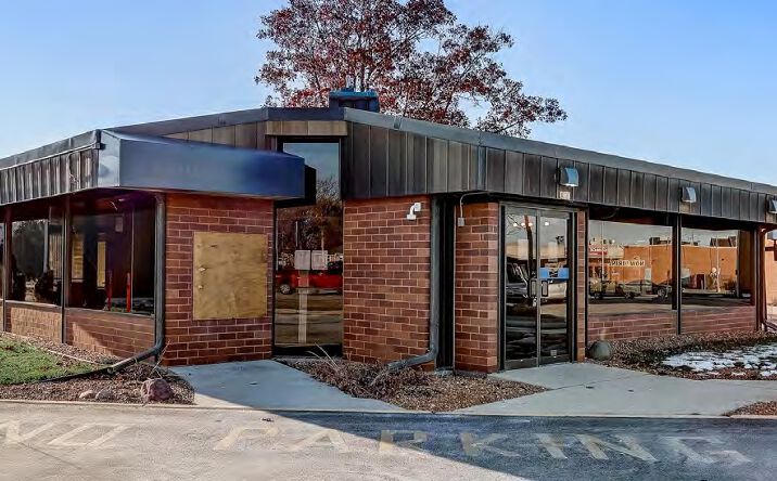 876 S Main St, West Bend, WI 53095 | Crexi.com