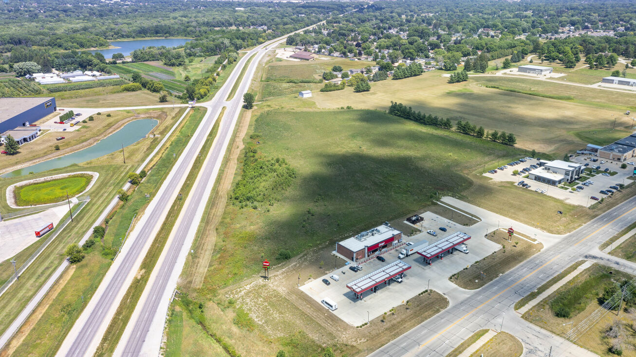 Sergeant Rd, Waterloo, IA 50701 | Crexi.com