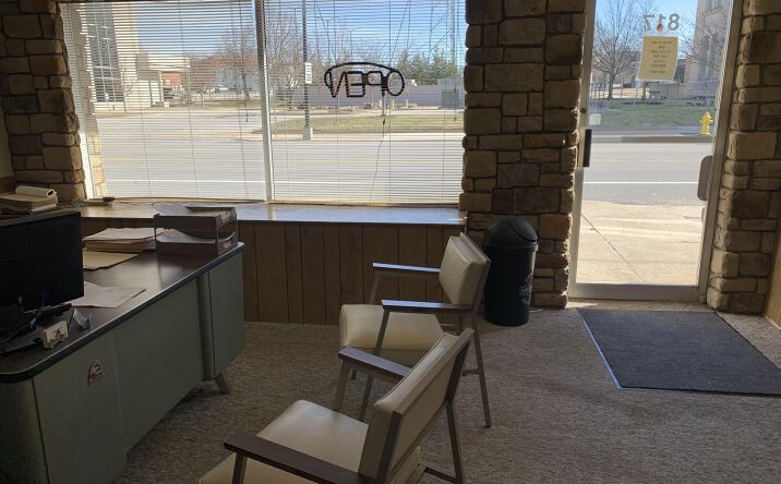 817 N BOONVILLE AVE Springfield MO 65802-3831 APN: 1313306019 | Crexi.com