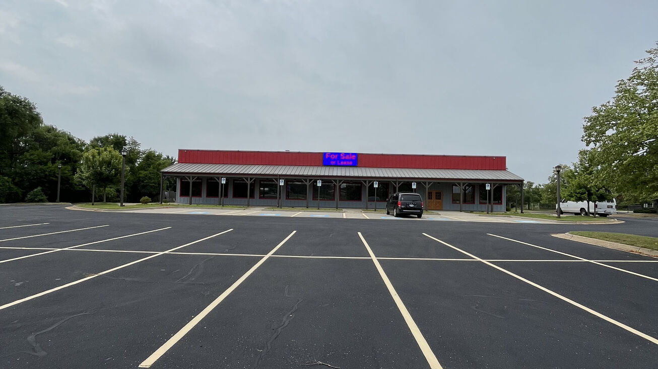 5581 S 9th St, Kalamazoo, MI 49009 | Crexi.com