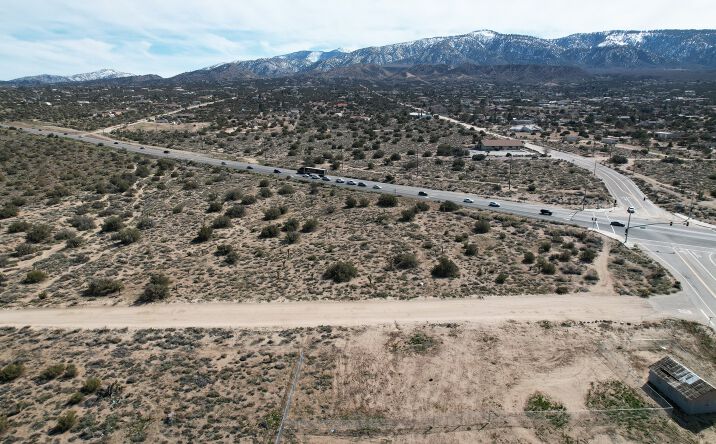 901 Smoke Tree Rd, Pinon Hills, CA 92372 | Crexi.com