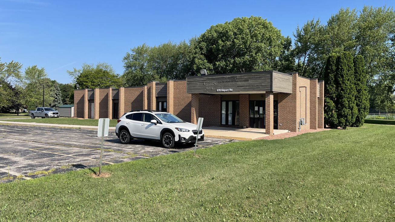 878 W Airport Rd, Menasha, WI 54952 | Crexi.com