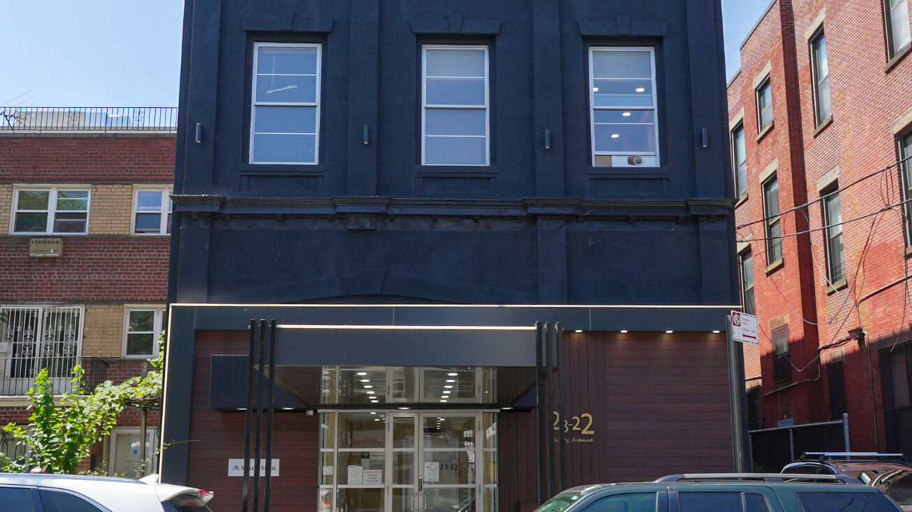 23-22 30th Ave, Queens, NY 11102 | Crexi.com