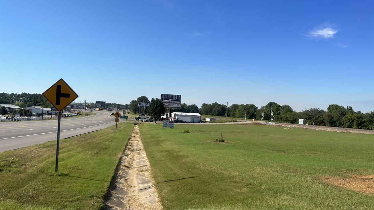 Bono, US | Crexi.com