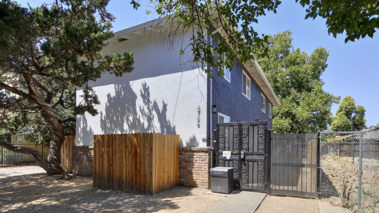 2722 37th St, Sacramento, CA 95817 | Crexi.com