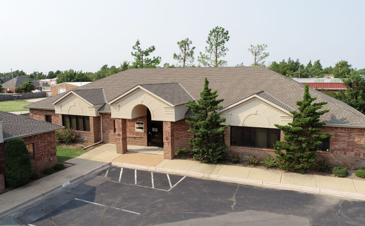 441 Fretz Ave, Edmond, OK 73003 | Crexi.com