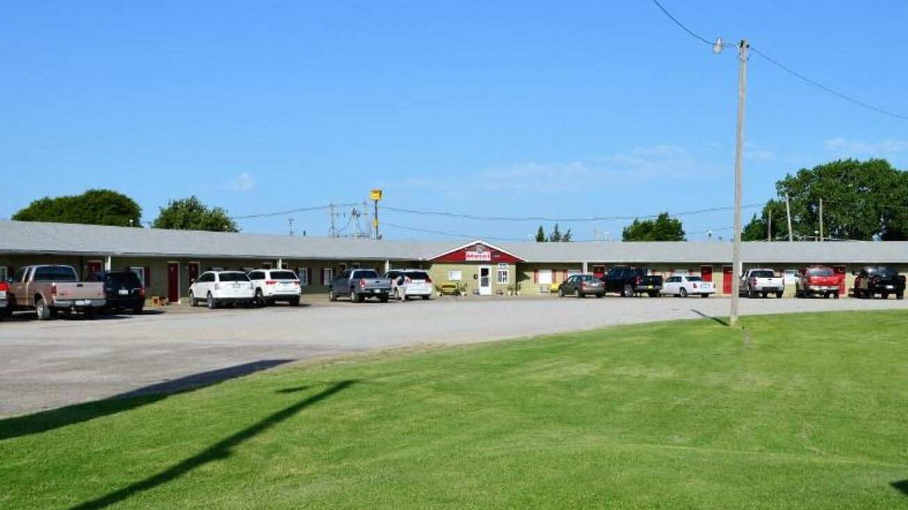 1515 Main St, La Crosse, KS 67548 | Crexi.com