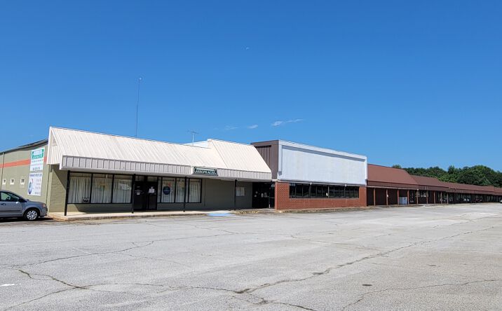 Clinton, SC Commercial Real Estate for Sale | Crexi.com