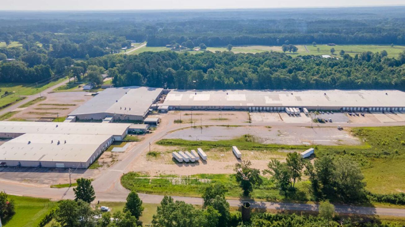 389 Main St, Nettleton, MS 38858 | Crexi.com