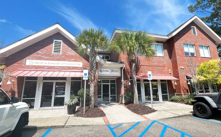 3401 SALTERBECK ST Mount Pleasant SC 29466-7168 APN: 5980000111 | Crexi.com