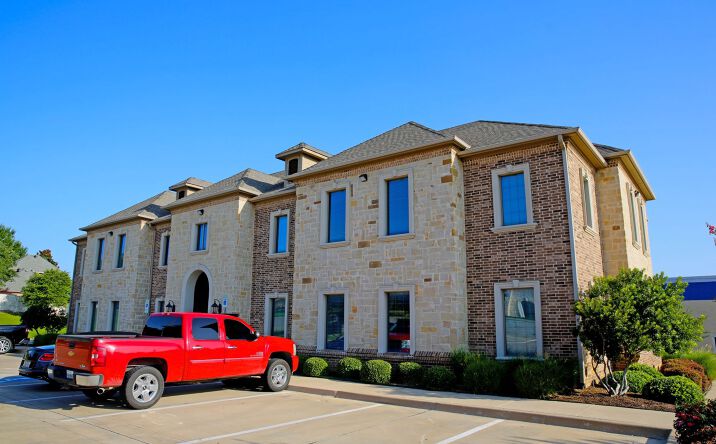 2124 Parkwood Dr, Bedford, TX 76021 | Crexi.com