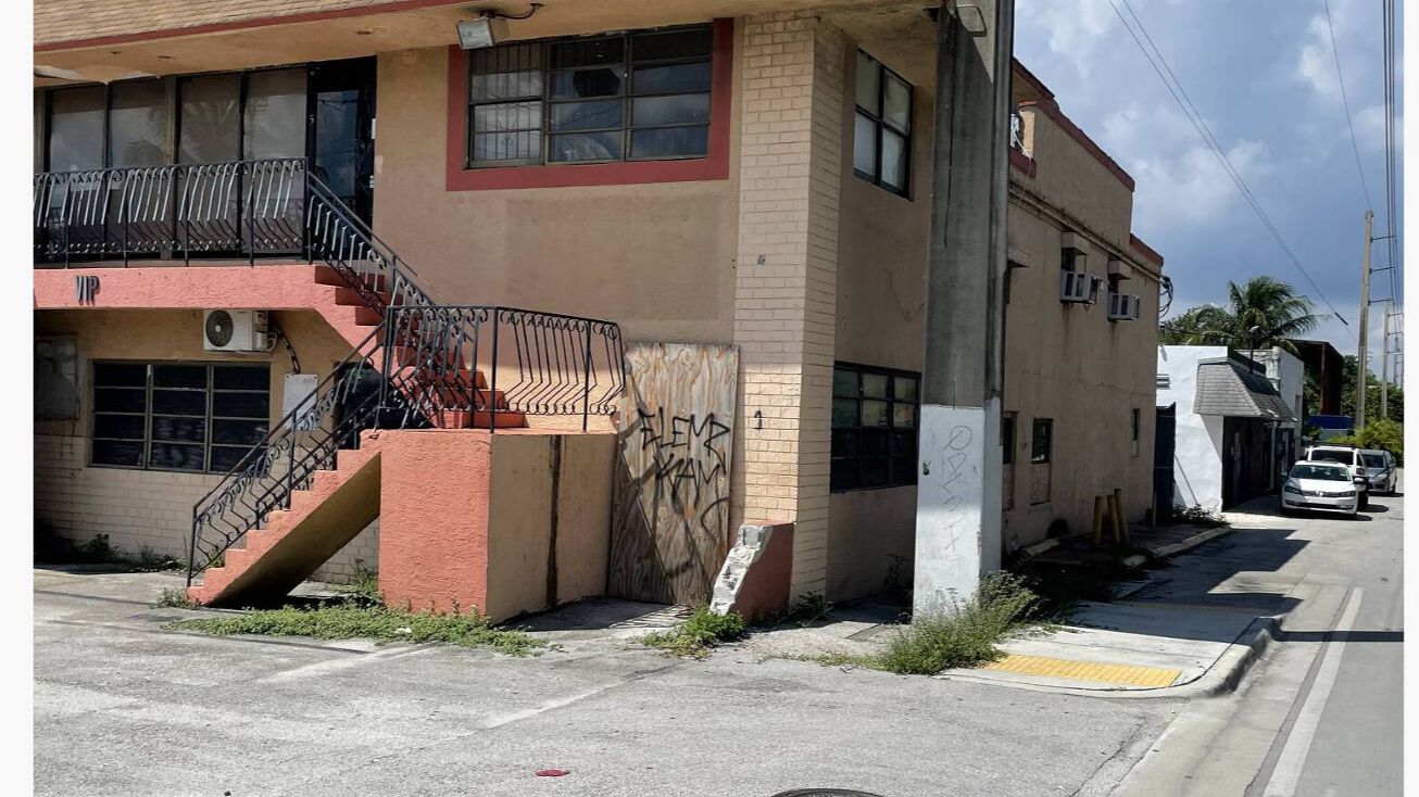 182 NE 75th St, Miami, FL 33138 | Crexi.com