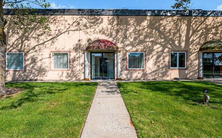 1900 OAK TREE Road, Edison, NJ 08820 | Crexi.com