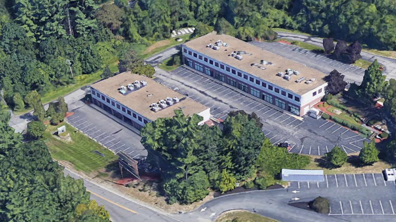 136 Harvey Rd, Londonderry, NH 03053 | Crexi.com