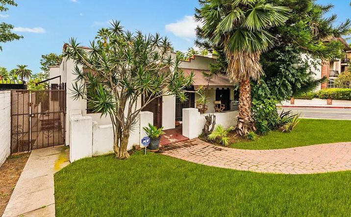 7576 Hollywood Blvd, Los Angeles, CA 90046 | Crexi.com