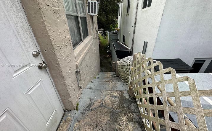 1613 NW 45th St, Miami, FL 33142 | Crexi.com