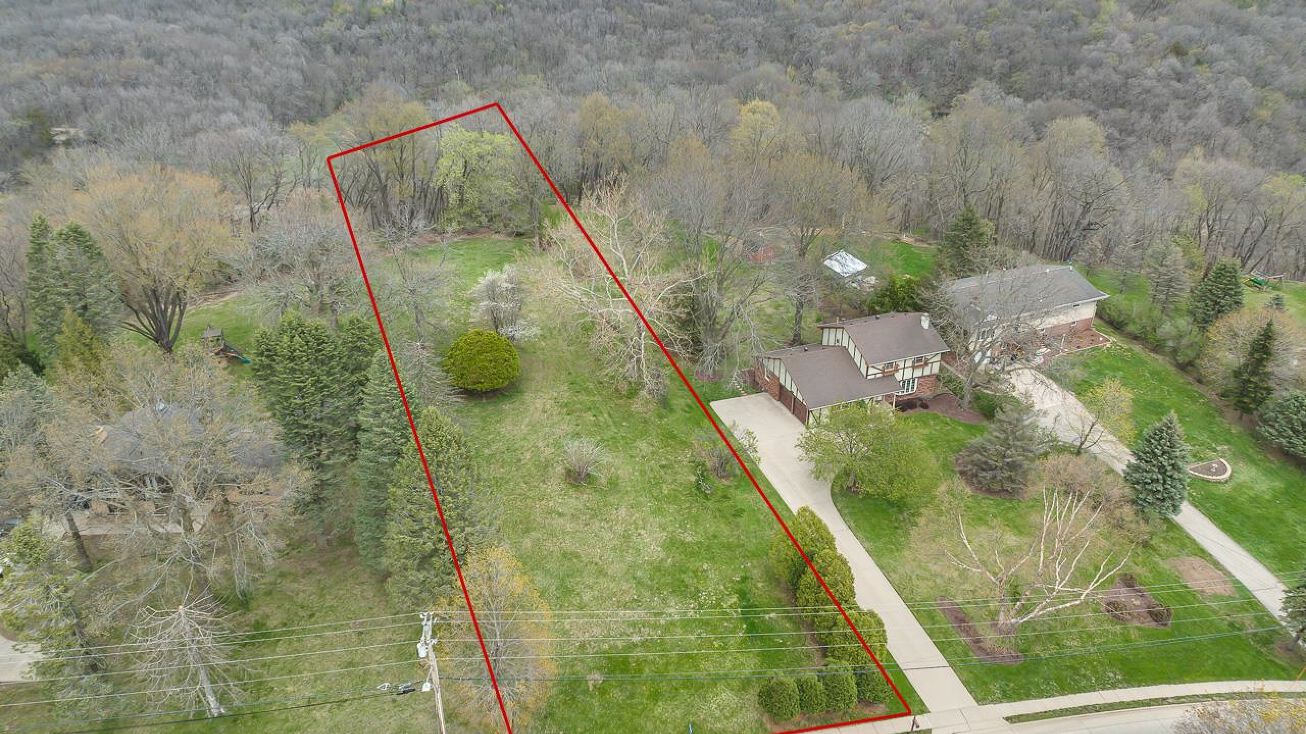 Lot 2-2 Kelly Lane, Dubuque, IA 52003 | Crexi.com