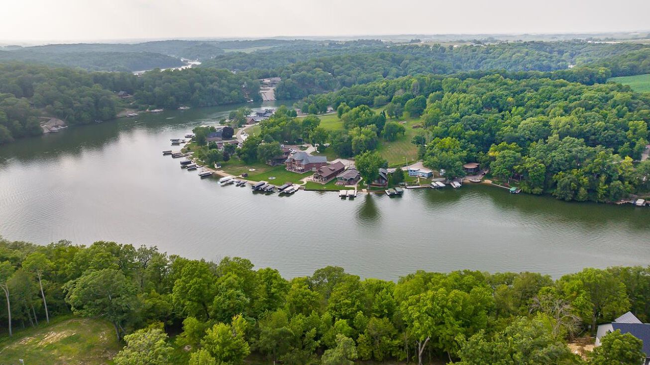 Lot 7 Lake Point Estates, 266th St, Delhi, IA 52223 | Crexi.com