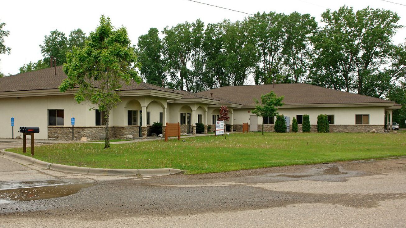 1420 County Rd D Ct, Maplewood, MN 55109 | Crexi.com