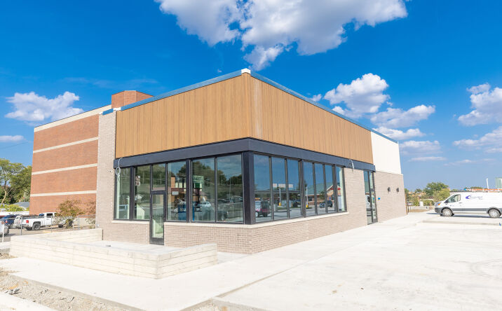 2060 Crossroads Blvd, Waterloo, IA 50702 | Crexi.com