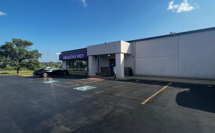 Aurora, IL Commercial Real Estate for Sale | Crexi.com