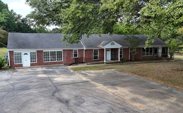 8342 MACON RD Memphis TN 38134 | Crexi.com