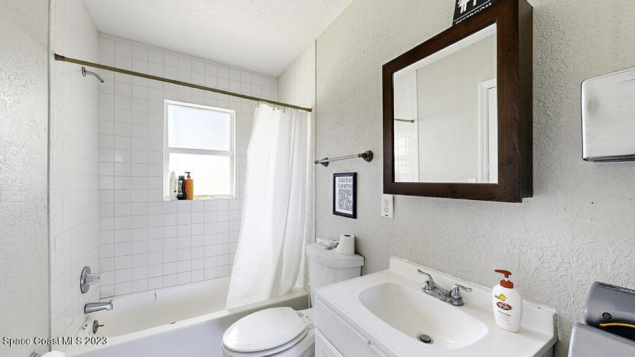 1944 Aurora Road, Melbourne, FL 32935 | Crexi.com
