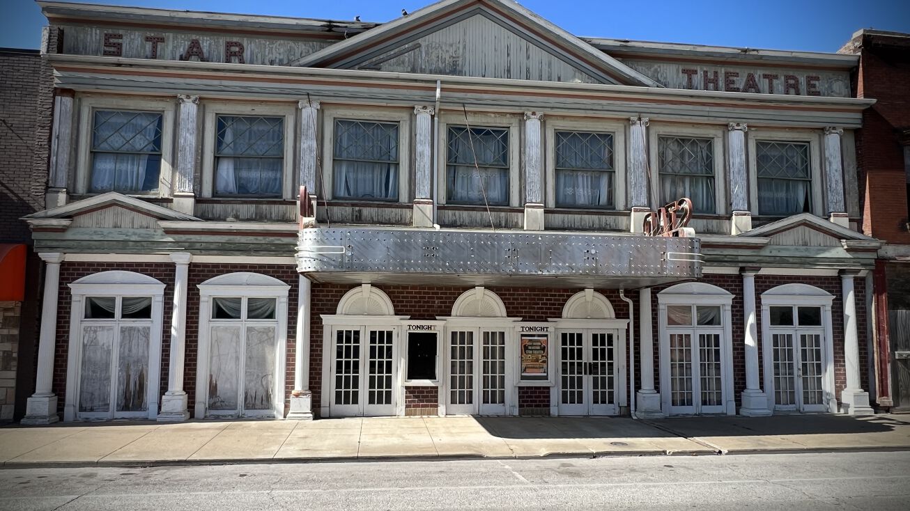 213-215 S MAIN Street, Hannibal, MO 63401 | Crexi.com