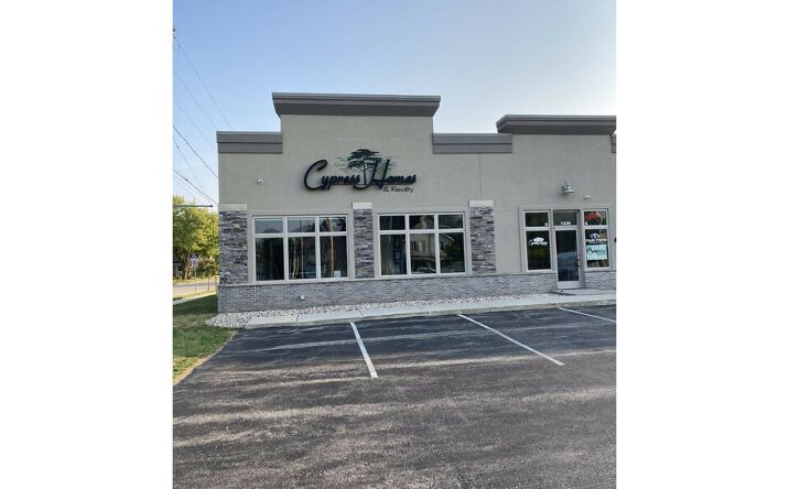 325 N Bluemound Dr, Appleton, WI 54914 | Crexi.com