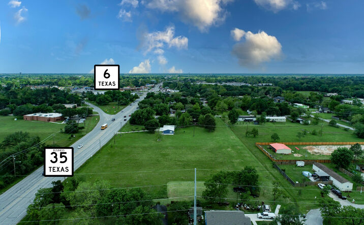 319 Dickinson Rd, Alvin, TX 77511 | Crexi.com