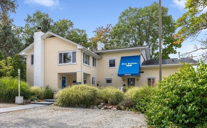 231 -311 E Buffalo St, New Buffalo, MI 49117 | Crexi.com