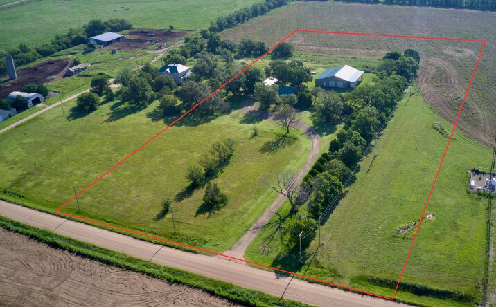 1066 NE 140 Ave, Claflin, KS 67525 | Crexi.com