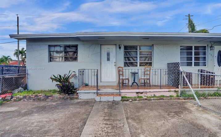 528 E 10th St, Hialeah, FL 33010 | Crexi.com