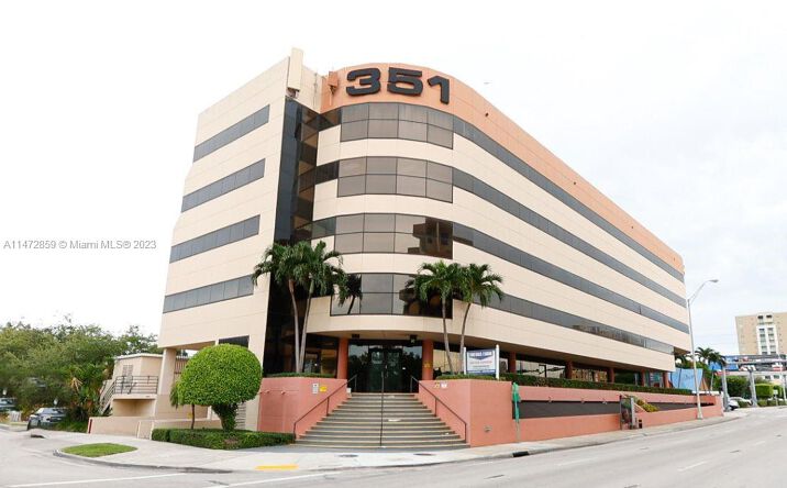 351 NW 42 AVE 406 Miami FL 33126-5683 APN: 0141050920210 | Crexi.com