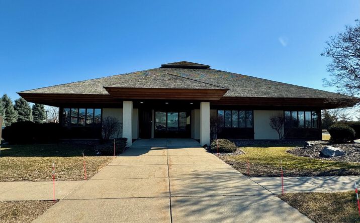 906 DOMINION DR Hudson WI 54016-2048 APN: 236176102002 | Crexi.com