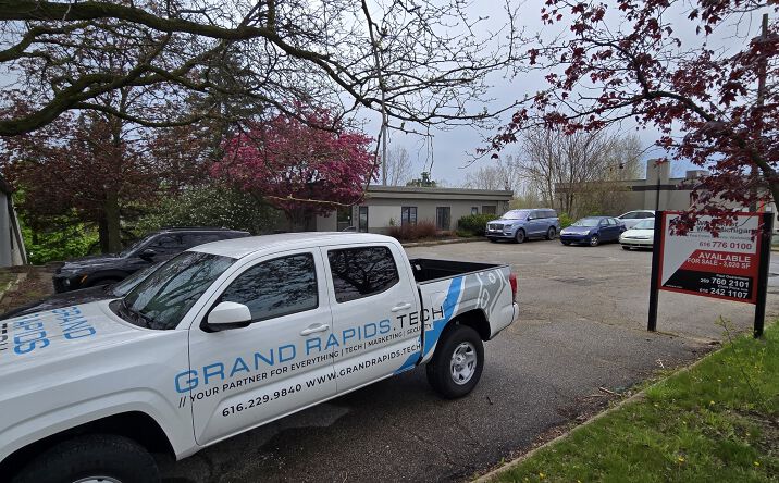 4765 West River Drive NE, Comstock Park, MI 49321 | Crexi.com