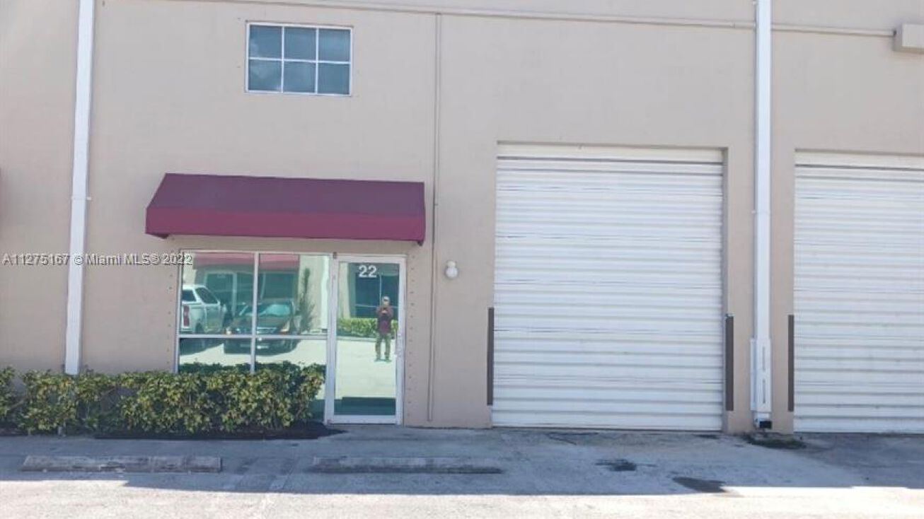 14055 SW 143rd Ct, Miami, FL 33186 | Crexi.com