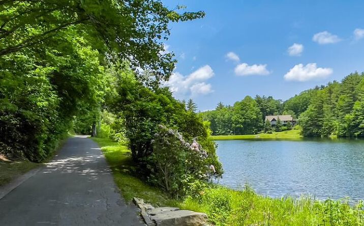 Lot 16 Fountainhead Dr, Cashiers, NC 28717 | Crexi.com