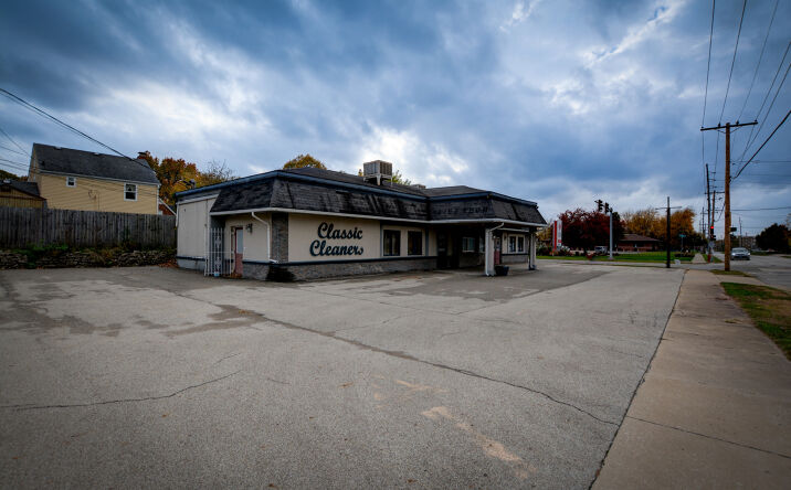 1311 IL-48, Decatur, IL 62526 | Crexi.com