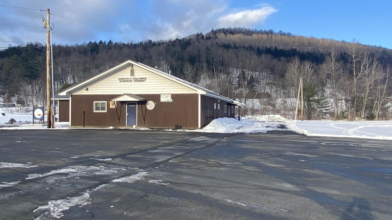 206 VT Route 14 S, Hardwick, VT 05843 | Crexi.com
