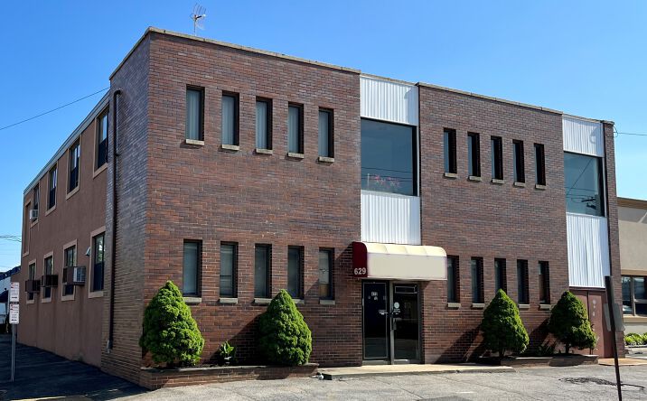 629 Main St, Westbury, NY 11590 | Crexi.com