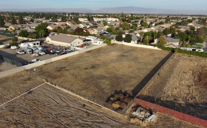 SEQ Wible & Millux RD, Bakersfield, CA 93313 | Crexi.com