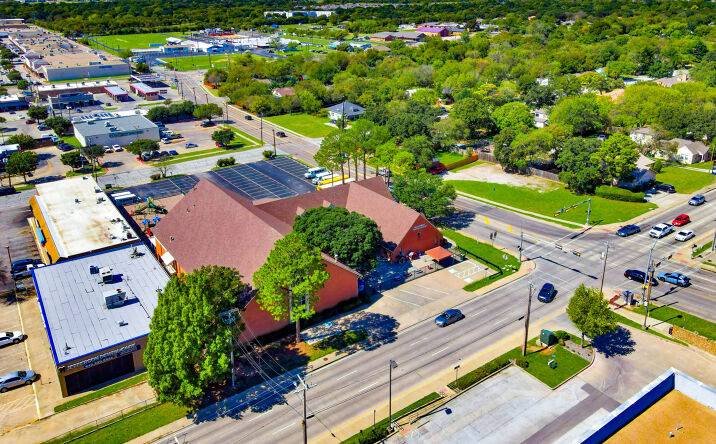 222 W Hickory St, Denton, TX 76201 | Crexi.com