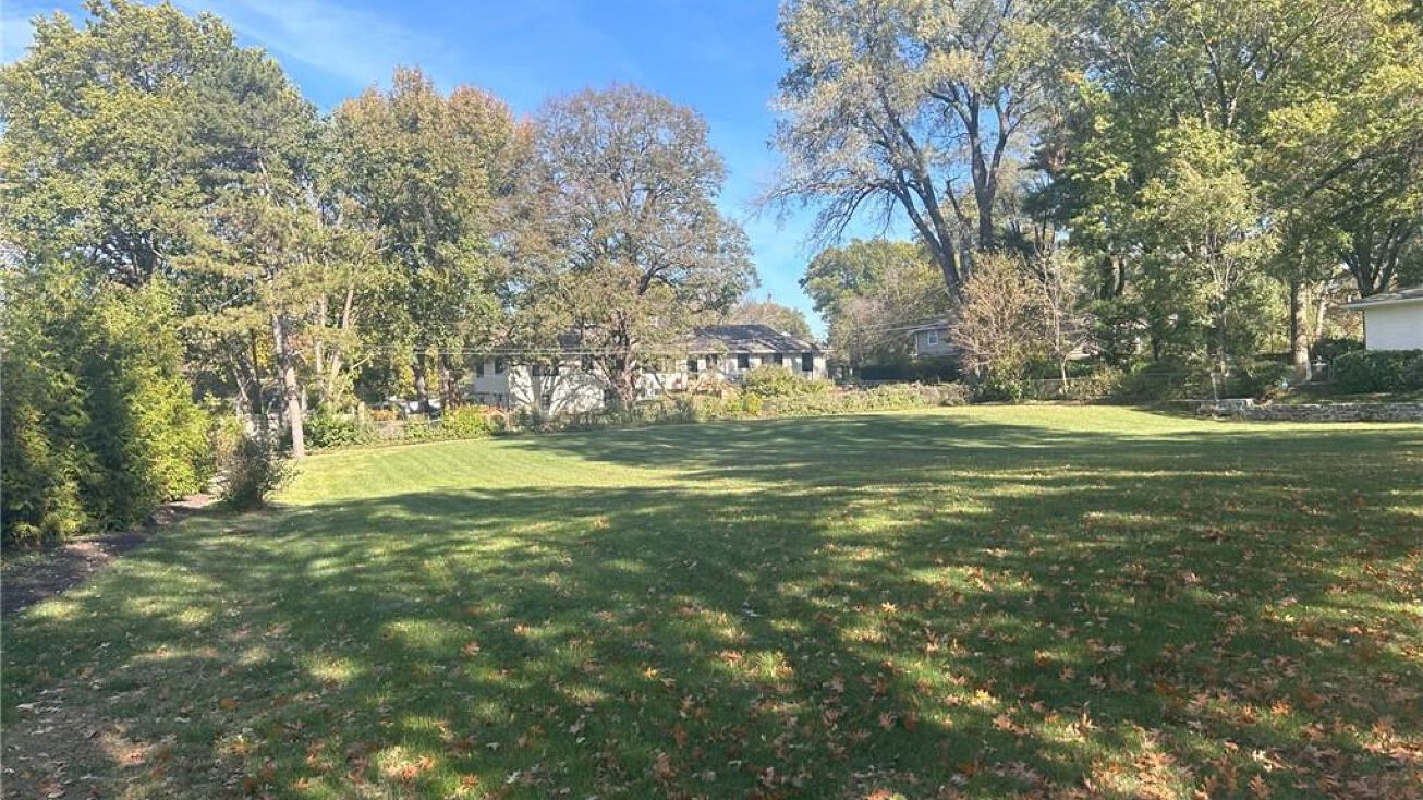 3002 W 66 Terrace, Mission Hills, KS 66206 | Crexi.com