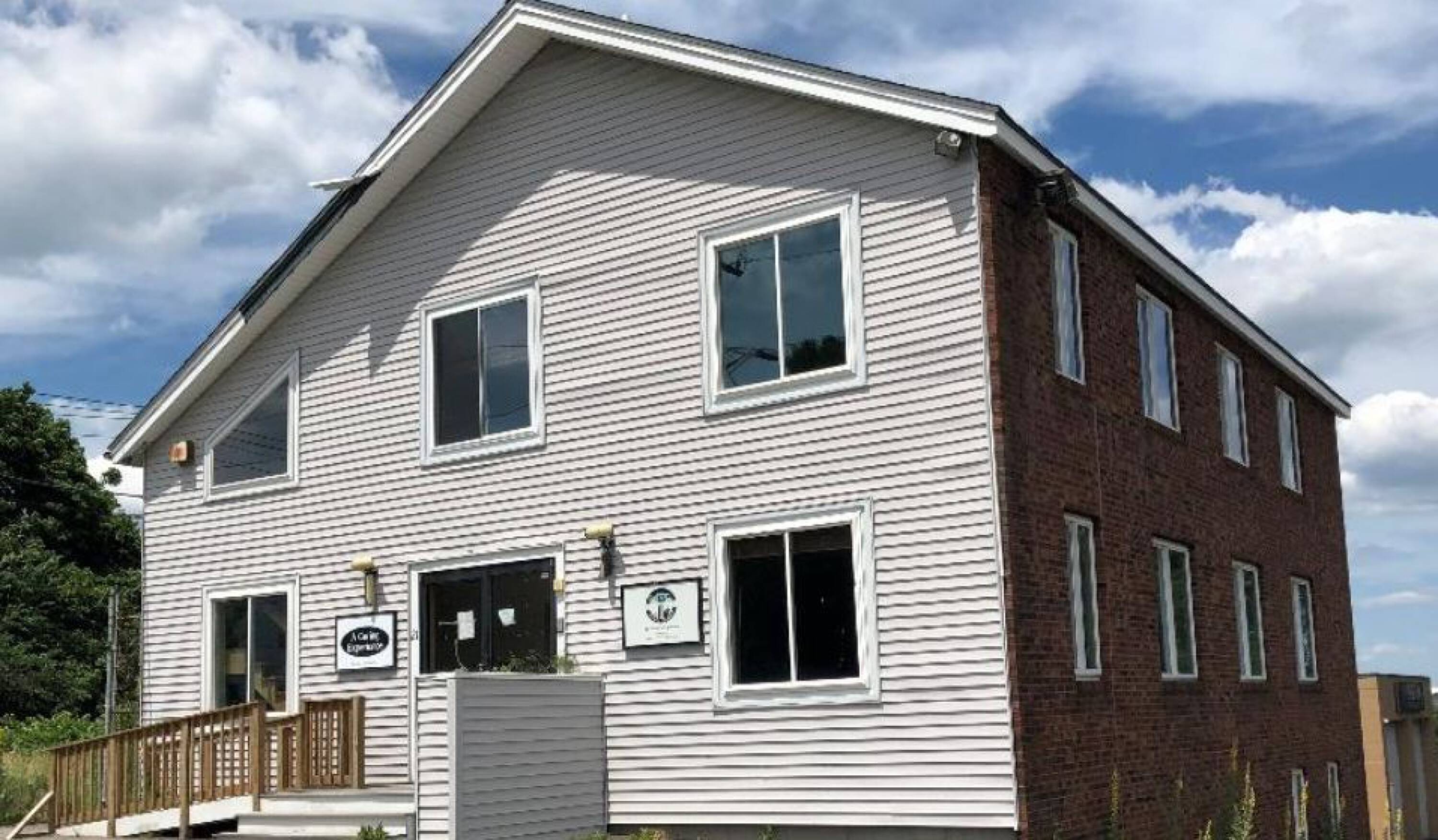 22 MORGAN ST Cranston RI 02907-3506 APN: PROV M:61 L:236 | Crexi.com